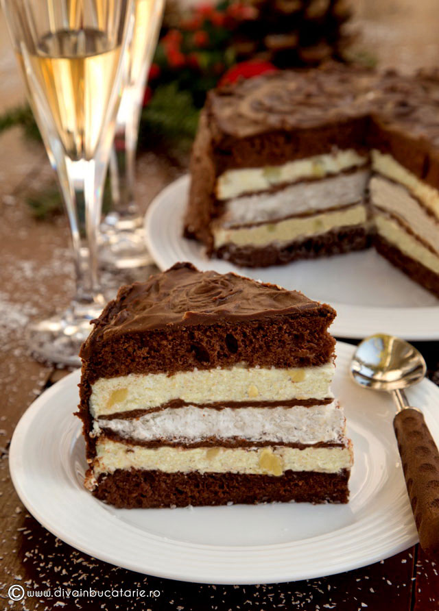 TORT CU CIOCOLATA, MOUSSE DE ANANAS SI BEZEA CU COCOS | Diva in bucatarie